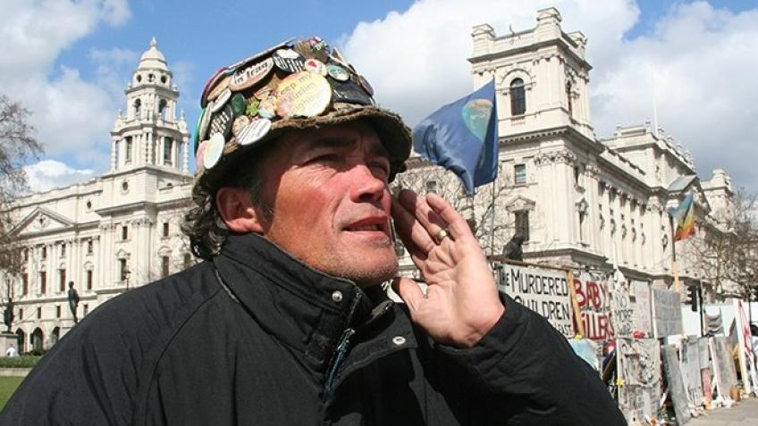 Brian Haw memorial – Baroness Jones of Moulsecoomb